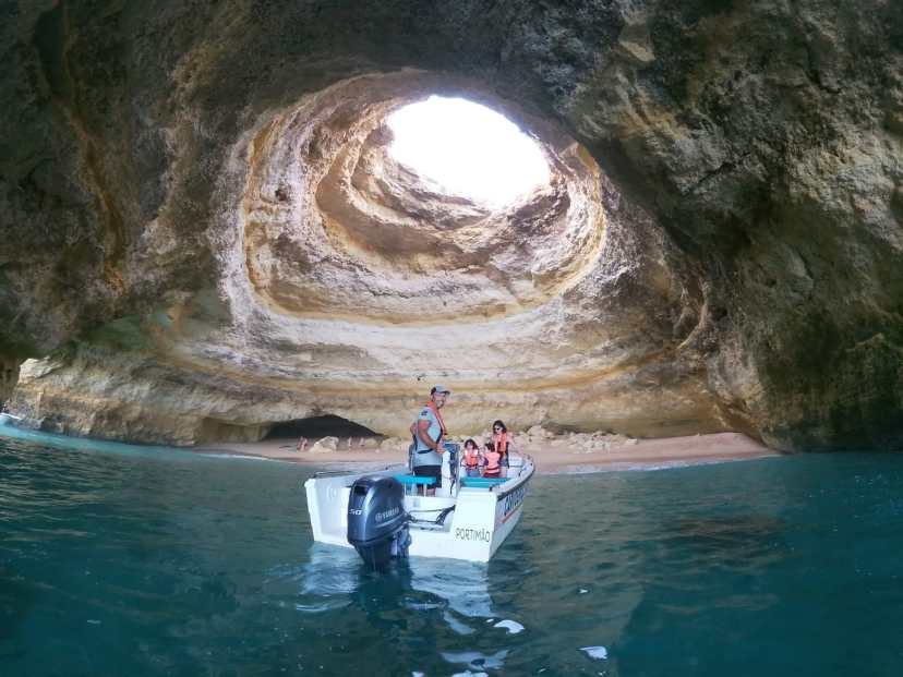 CarvoeiroCaves | Carvoeiro Caves Boat Tours in Portugal